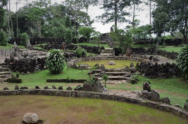 Menelusuri Jejak Manusia Purba di Situs Purbakala Cipari Kuningan ...