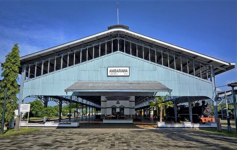Asyik Banget Naik Lokomotif Uap Klasik di Museum Ambarawa Semarang ...