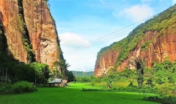 Terpukau dengan Keindahan Lembah Harau di Kabupaten Lima Puluh Kota ...