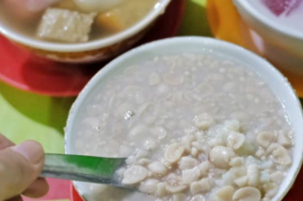 Wedang Dongo Pak Untung, Kuliner Legendaris Kota Solo