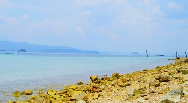 Melancong ke Pulau Tegal Mas, Wisata Bahari yang Memukau