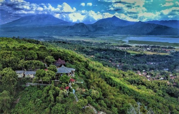 Jadikan Liburanmu Lebih Asyik di Tlogo Resort & Goa Rong View Semarang ...