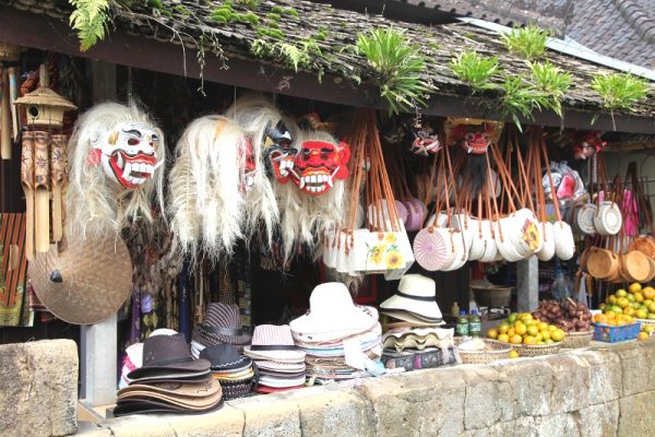 Tradisi Megibung Penglipuran Didorong Menjadi Daya Tarik Wsata