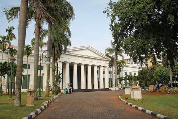 Liburan Sambil Belajar di Museum Seni Rupa dan Keramik Jakarta ...