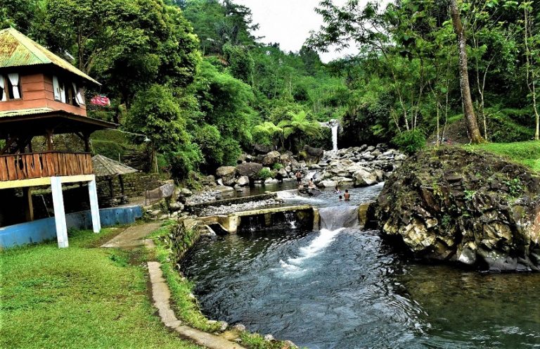 Jalan-jalan Akhir Pekan ke Curug Bayan Banyumas yang Bikin Betah ...