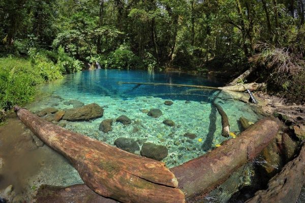 Terpesona Danau Kaco Jambi yang Cantik dengan Air Sebening Kaca ...