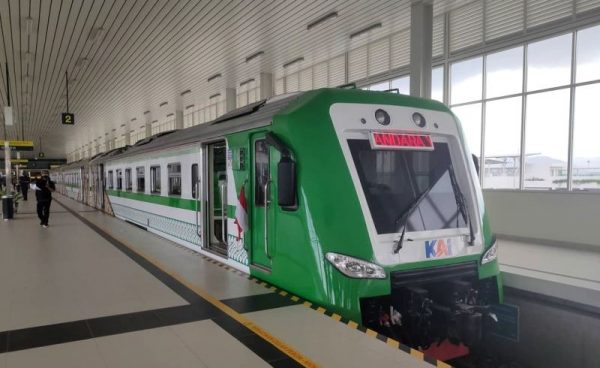 Kereta Api Bandara YIA Xpress Resmi Beroperasi, Ini Jadwalnya