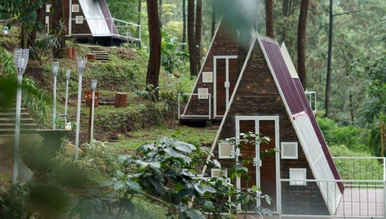Locca Lodge Trawas Tawarkan Suasana Menginap Mengesankan